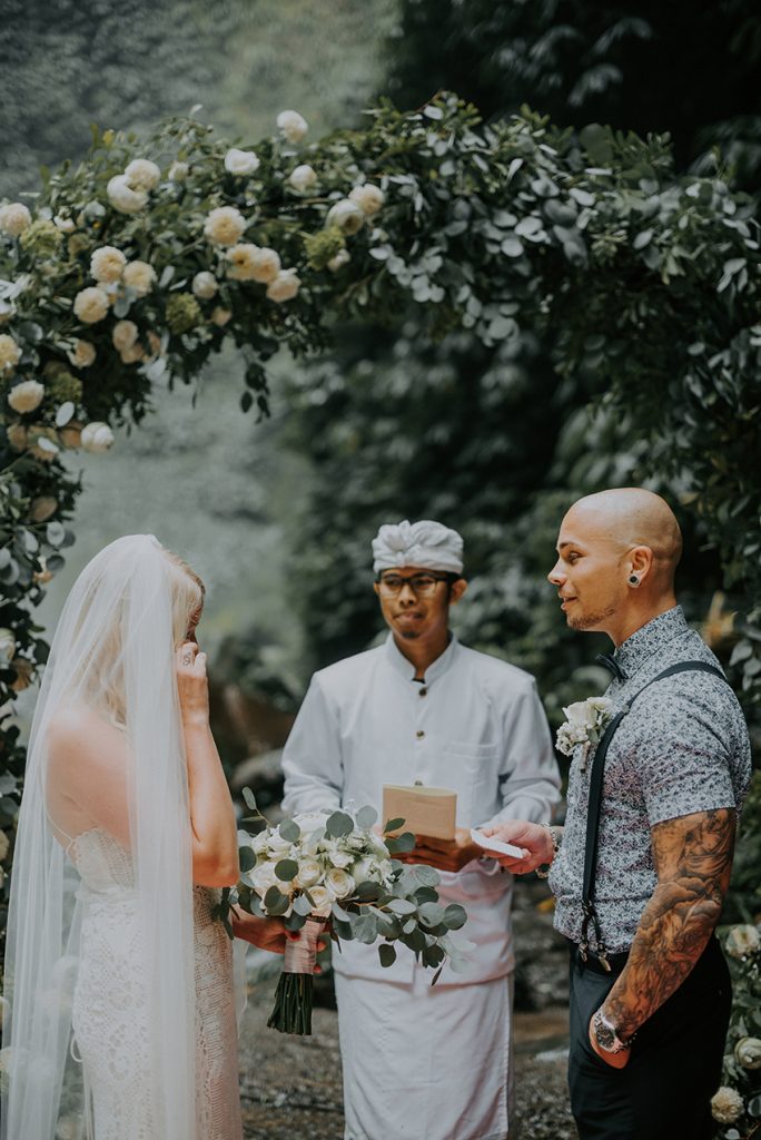 VANESSA . ANDRE | WATERFALL ELOPEMENT - The Marvelous Pictures