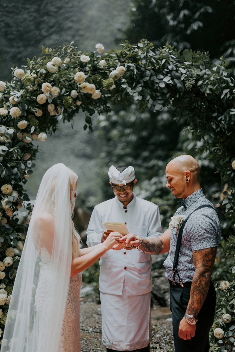 VANESSA . ANDRE | WATERFALL ELOPEMENT - The Marvelous Pictures